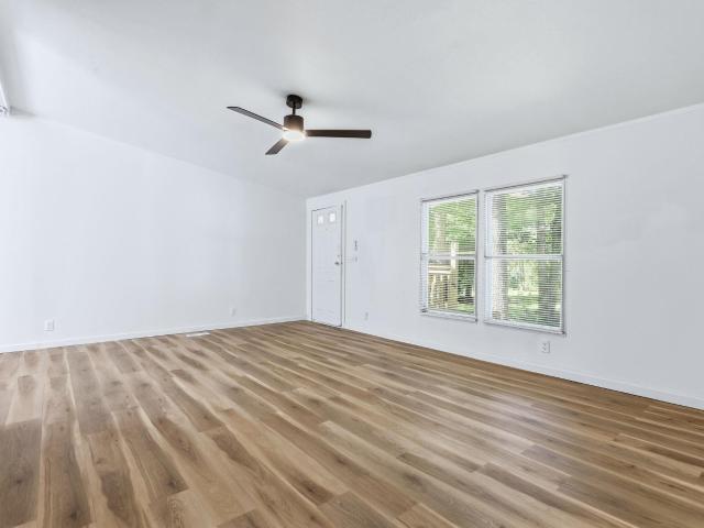 18814 Hill Ridge