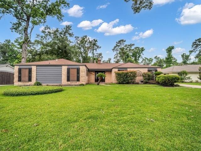 18815 Whitewood Dr, Spring, TX 77373