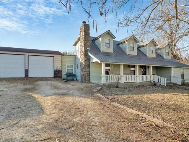 18815 E Holt Rd, Lincoln, AR 72744