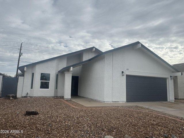 18815 N 43rd Dr, Glendale, AZ 85308