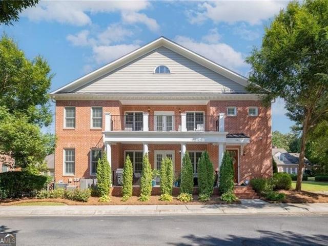 1881 Manor Est, Atlanta, GA 30341