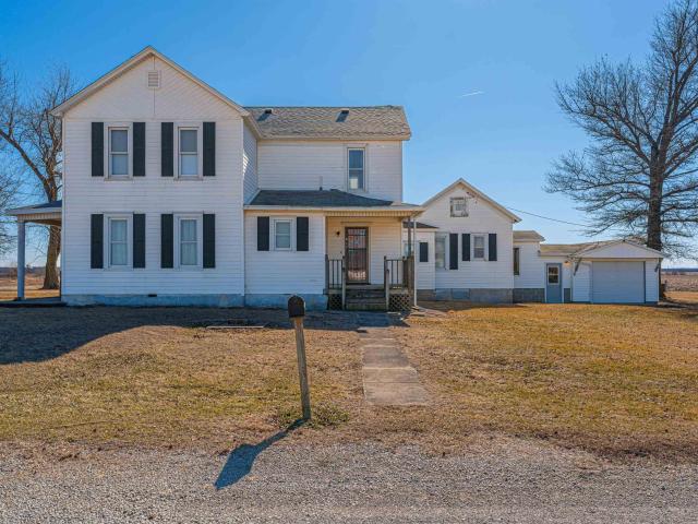 1881 Old State Route 121, Lincoln, IL 62656 | MLS #CA1041