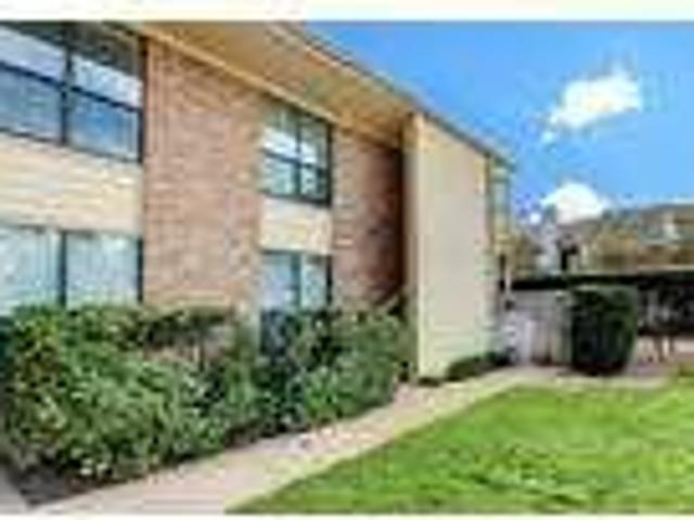 1881 Bering Drive Unit: 40 Houston Texas 77057
