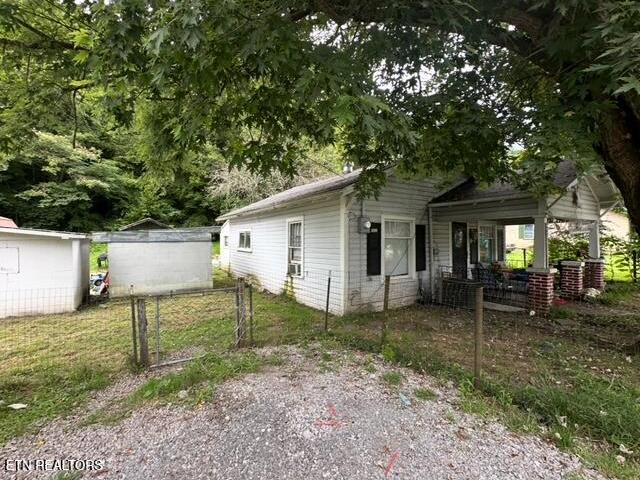 1881 Hwy 219