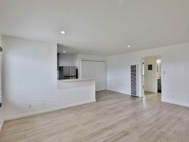 1881 Jefferson Blvd 2 Bedroom Apartment for Rent at 1881 W Jefferson Blvd, Los Angeles, CA 90018 UNNC