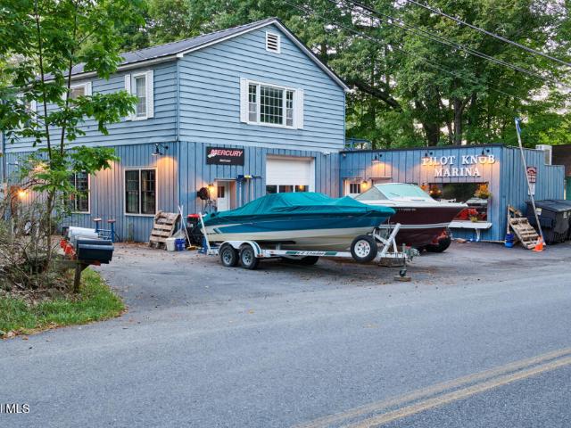 1881 Pilot Knob Rd, Kattskill Bay, NY 12844 | MLS #202612