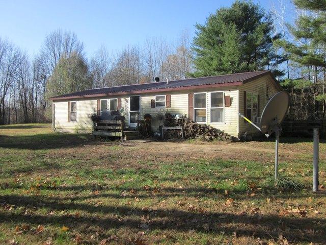1881 th St, Grand Junction, MI 49056