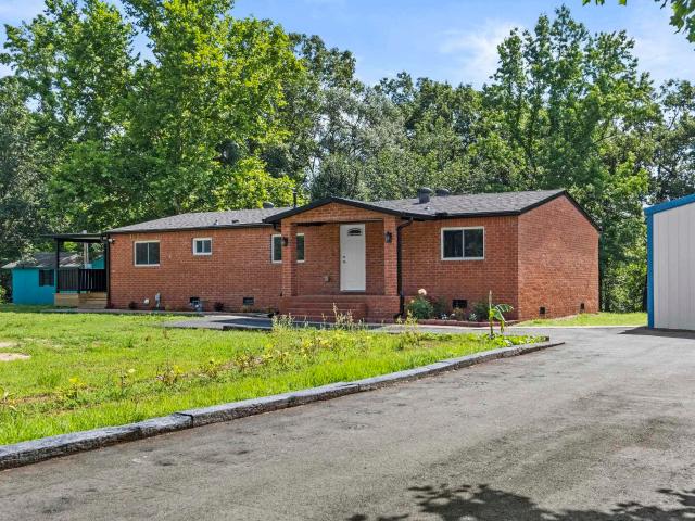 18820 Honeysuckle Lane