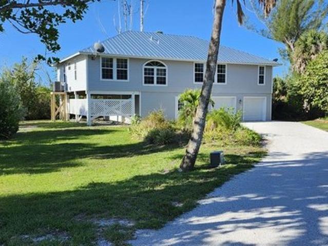 1882 Farm Trl, Sanibel, FL 33957