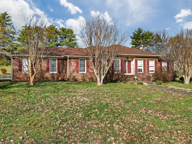 1882 Wellsbrook Dr, Fayetteville, TN 37334 | Compass