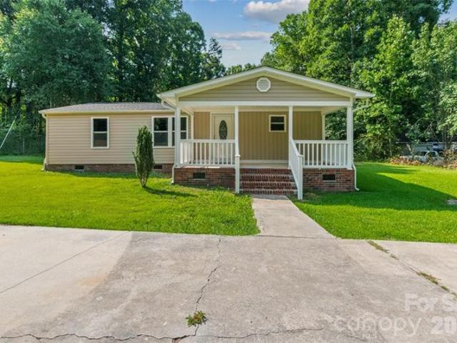 1882 Williams Cir, Lancaster, SC 29720