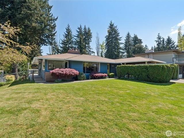 18832 1st Pl SW, Normandy Park, WA 98166
