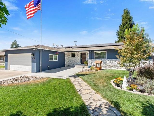 18835 Monte Vista Dr, Linden, CA 95236