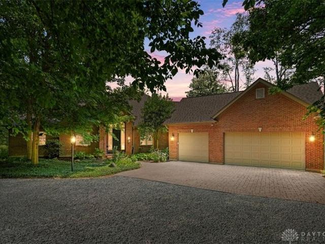 1883 Greentree Rd, Lebanon, OH 45036