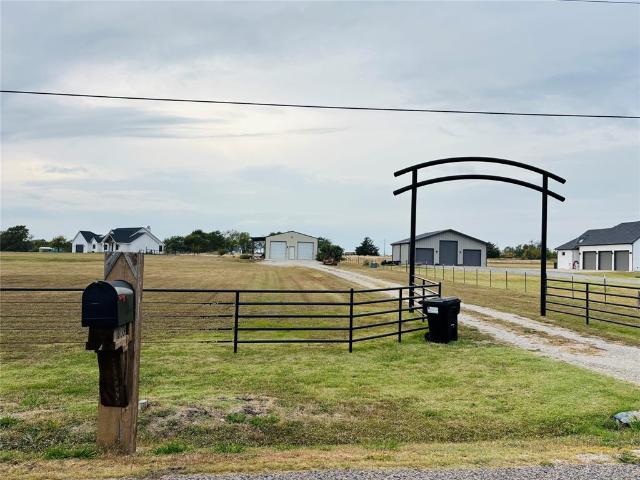 1883 Jc Maples Rd, Gunter, TX 75058 | MLS #21096 | Compass
