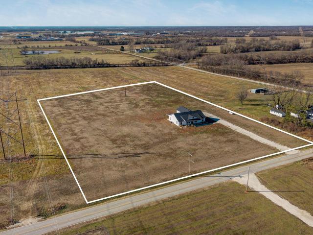 1883 S Farm Rd 107