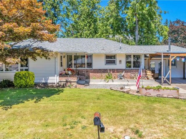 1883 SE Rosebrier Ct, Milwaukie, OR 97267