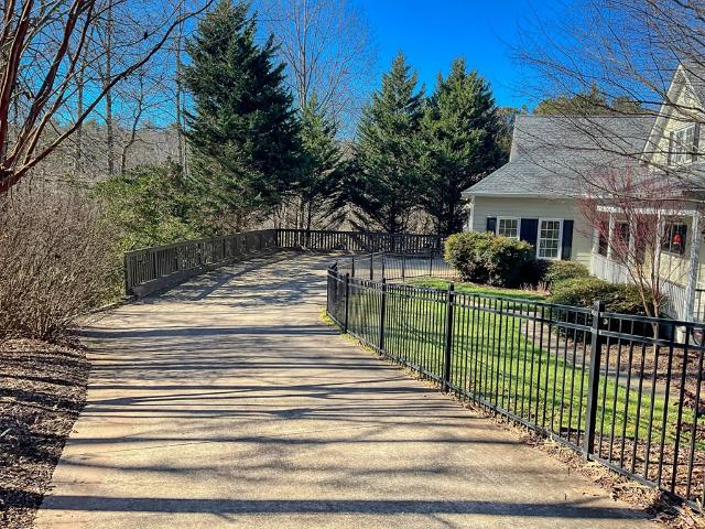 188 Clear Creek Valley Dr, Ellijay, GA 30536 | MLS #422446