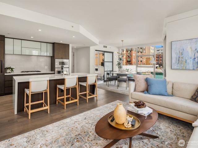 188 Bellevue Way NE # 311