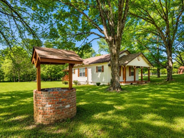 188 Brown Road SE