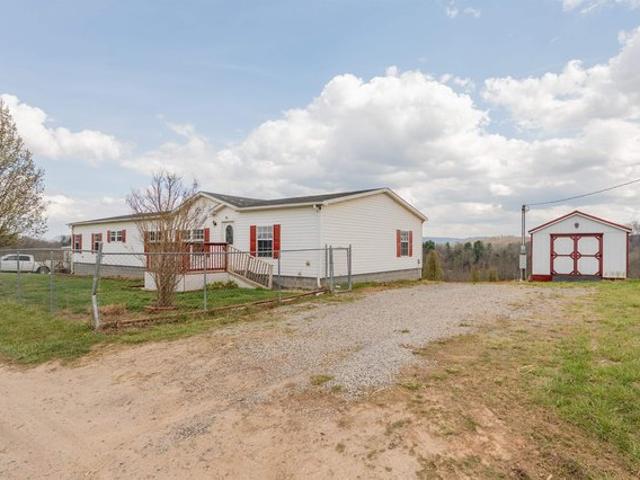 188 Grandview Dr, Max Meadows, VA 24360