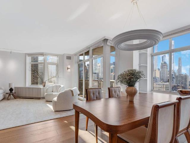 188 E 64th Street 2501