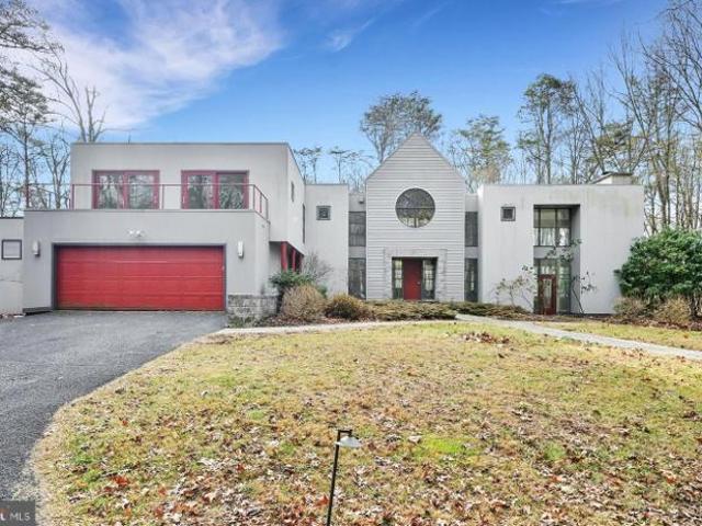 188 Huckleberry Ln, Harrisburg, PA 17112