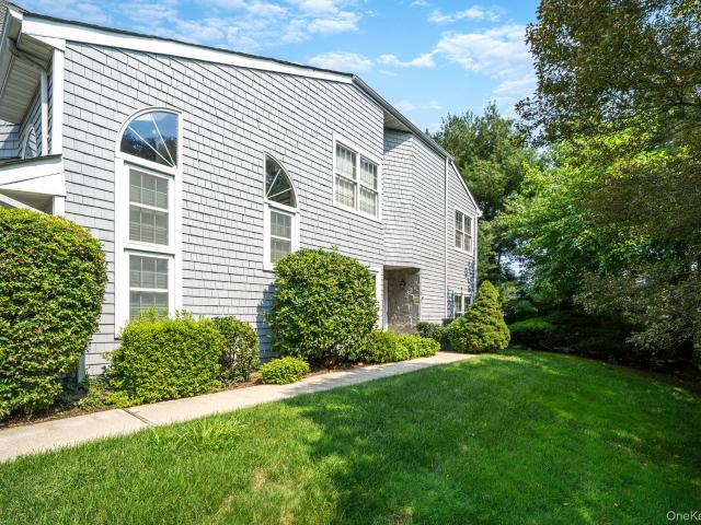 188 Lakebridge Drive N