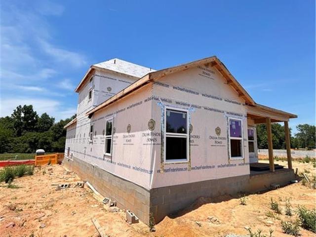 188 Maverick Lane