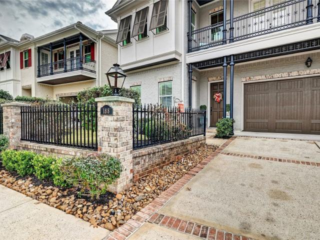 188 McGoey Circle, The Woodlands, US, TX