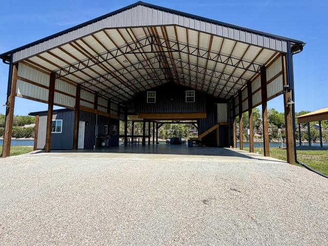 188 S River, Clifton, TN 38425 | MLS #3169 | Compass