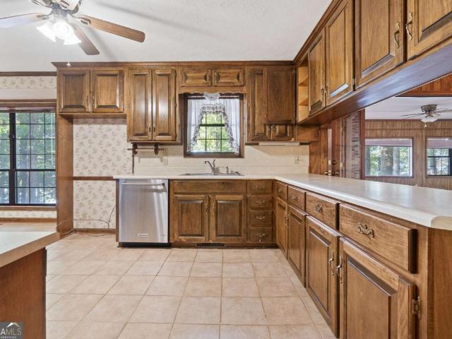 188 South Steel Bridge Road SE