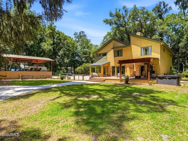 188 Saint Clair Dr, Saint Simons Island, GA 31522
