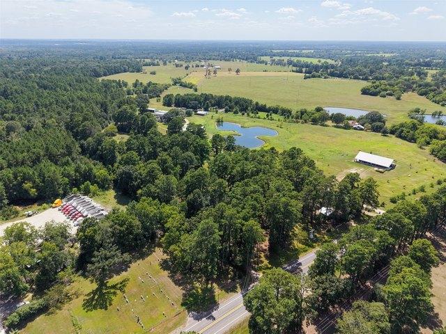 188 State Highway 150, New Waverly, TX 77358