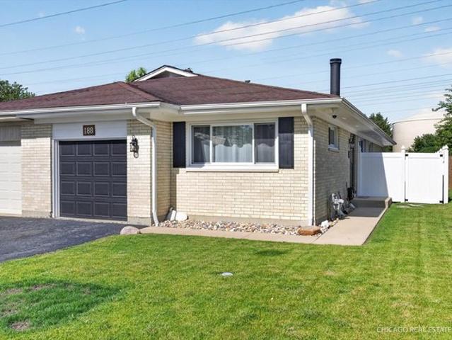 188 Paramount Dr, Wood Dale, IL 60191