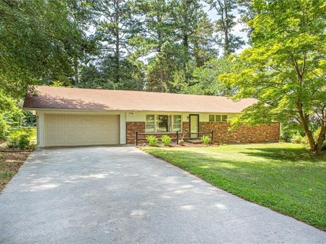 188 Pine Forest Dr, Lawrenceville, GA 30046