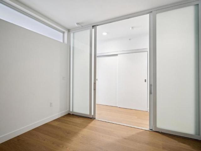 188 W Saint James Street 11613