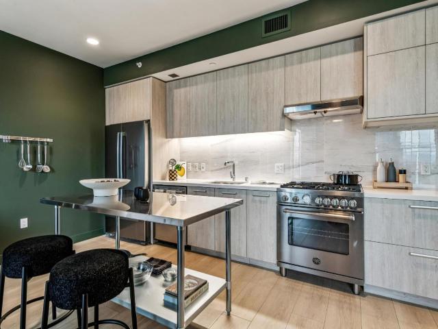 188 W Saint James Street 11910