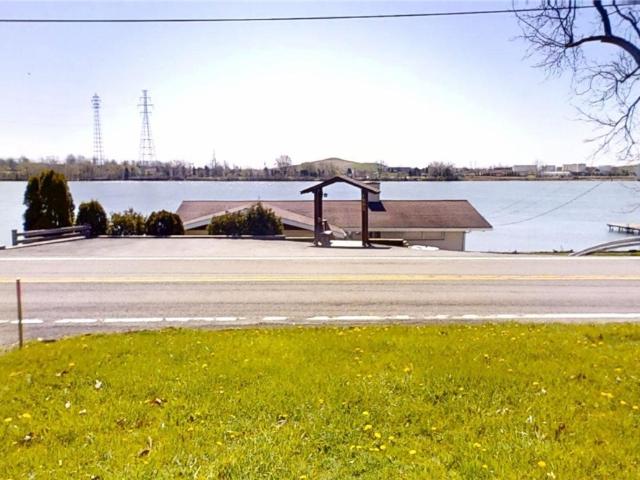1894 E River Road