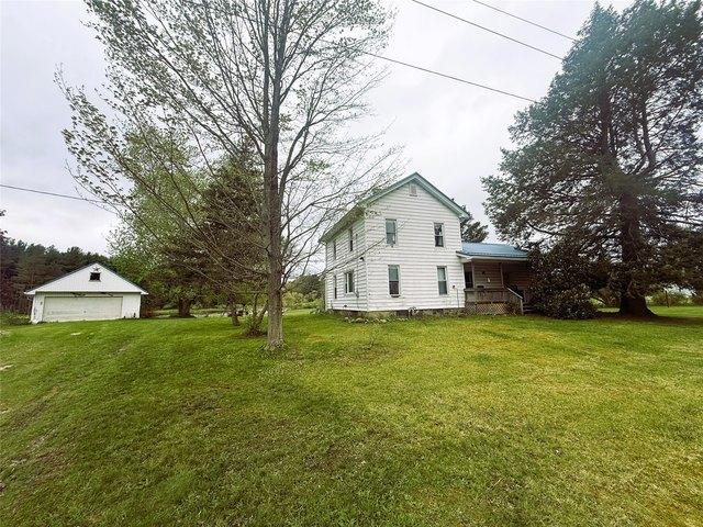 18953 Conneautville Rd, Conneautville, PA 16406