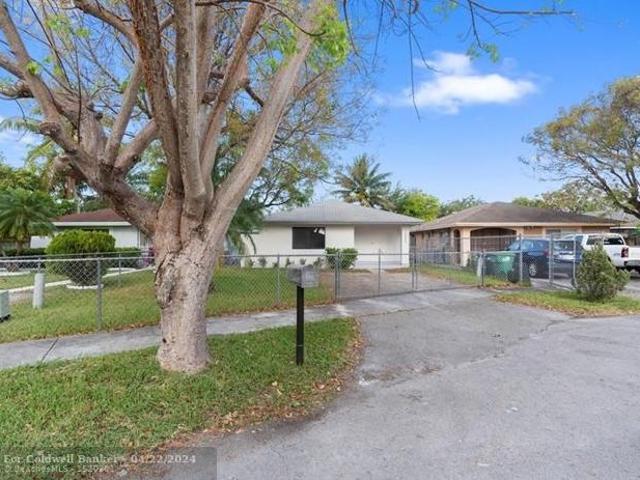 18950 SW 113th Ct, Miami, FL 33157