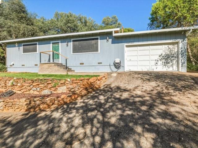 18955 North Dr, Jamestown, CA 95327