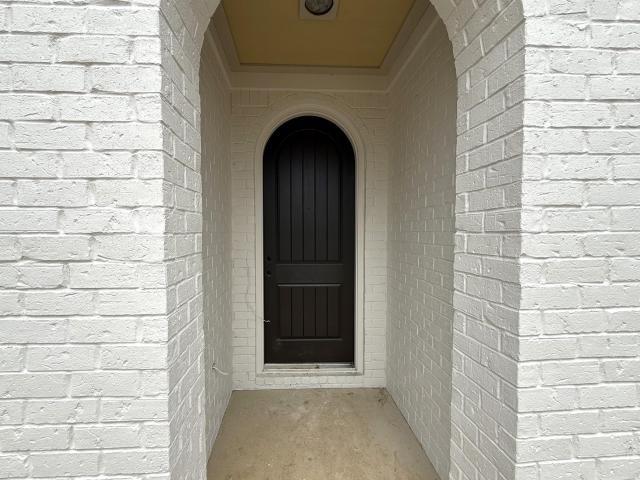 1895 Dawson Circle