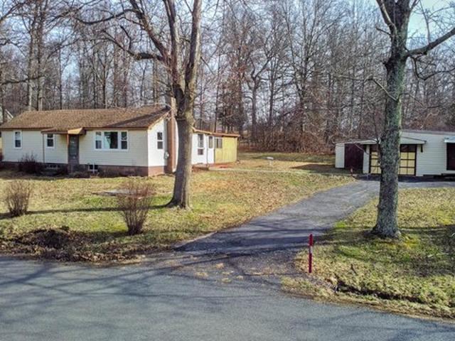 1895 Quarry Rd, Quakertown, PA 18951