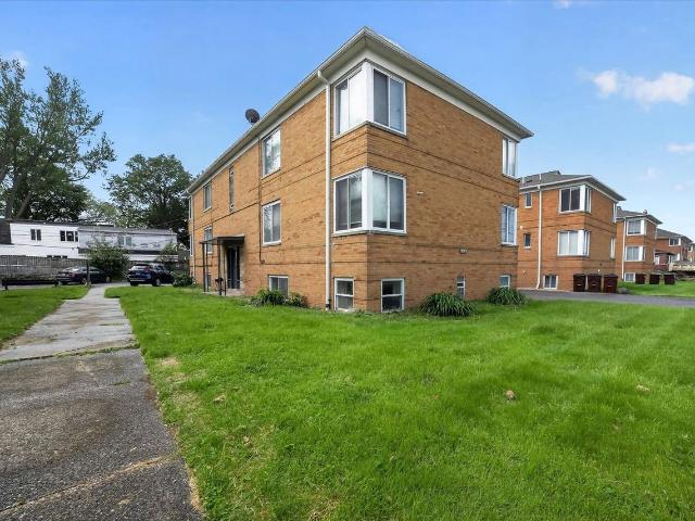 18963 HILLIARD BLVD 1 Bedroom Apartment for Rent at 18963 Hilliard Blvd, Rocky River, OH 44116 Rocky River