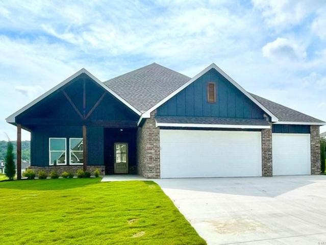 18960 E Orchard Cir, Catoosa, OK 74015