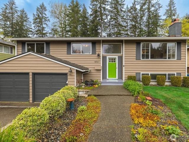 18967 th Pl SE, Renton, WA 98058