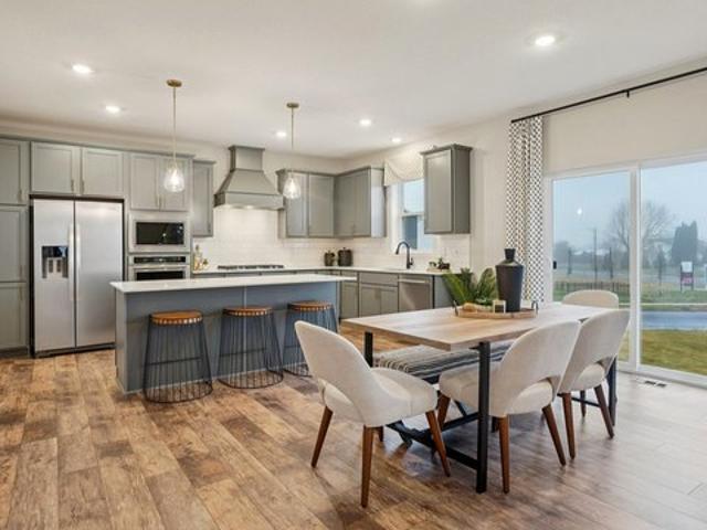 1896 Marsh View Ter, Shakopee, MN 55379