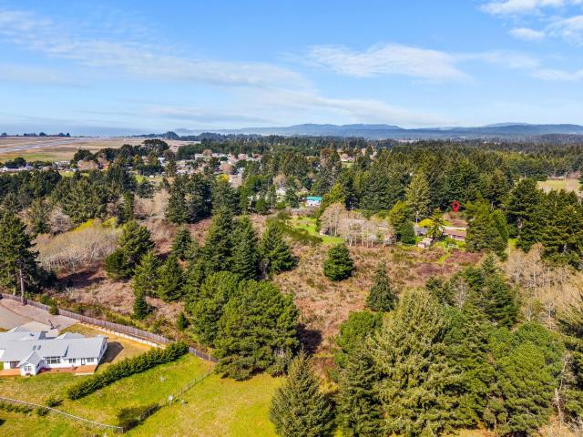 1896 Blake Road, Mckinleyville, US, CA