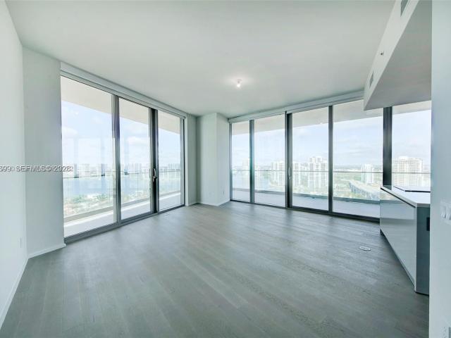 18975 Collins Ave Unit 2205, Sunny Isles Beach, US, FL